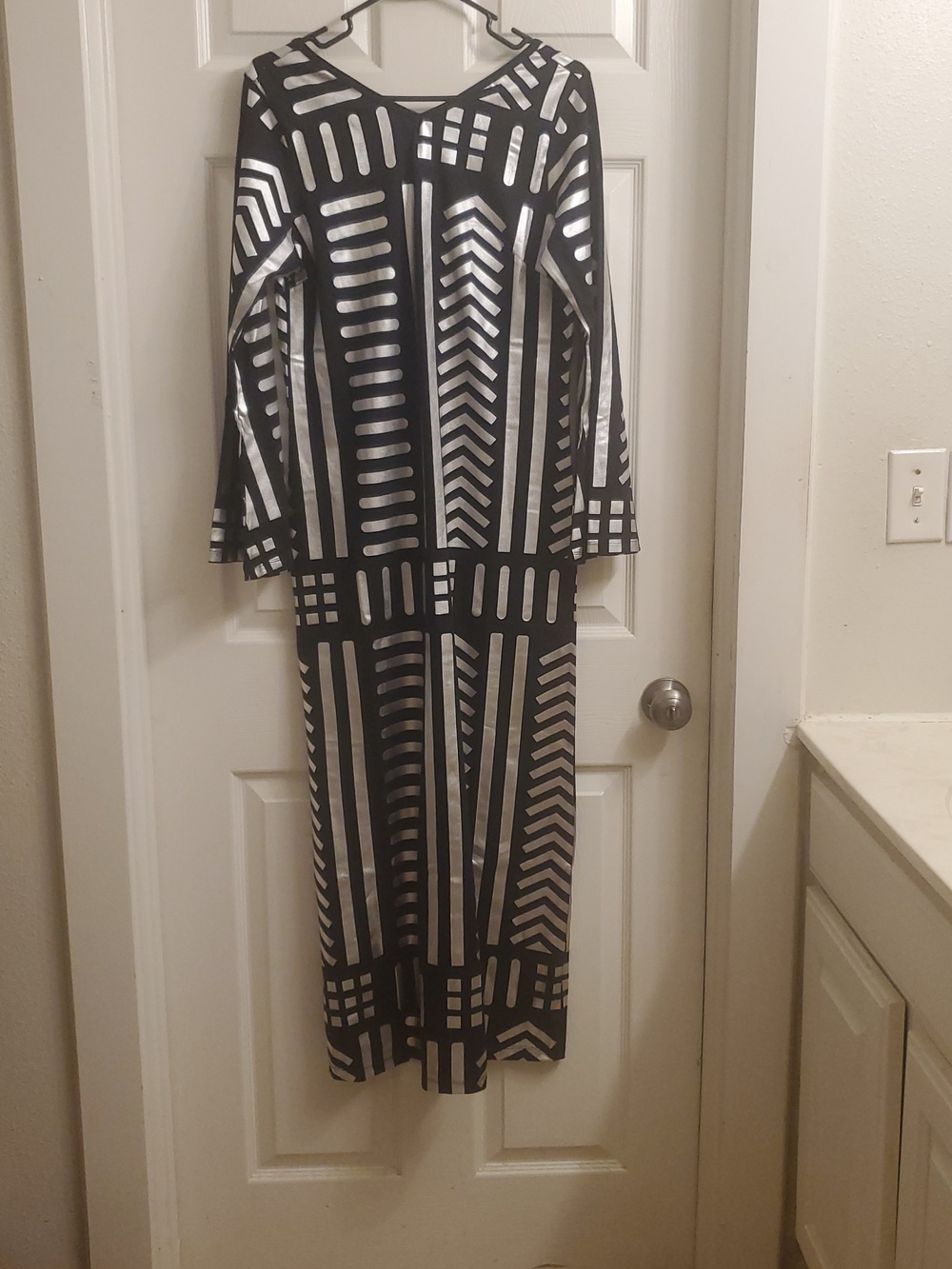 Ashro | Dresses | Ashro Black Silver Geometric Print Long Sleeve Maxi ...